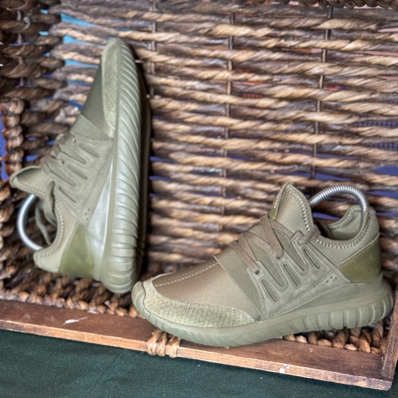 adidas | Shoes | Adidas Womens Tubular Shoes Size 6 | Poshmark